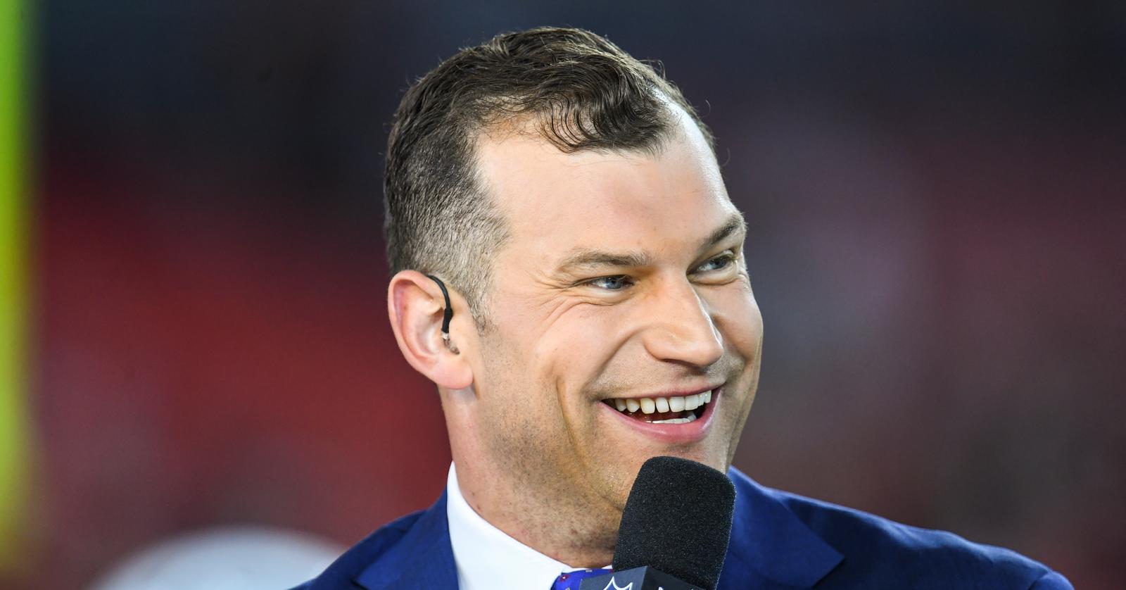 Joe Thomas’ Weight Loss Transformation Is an Inspiring One