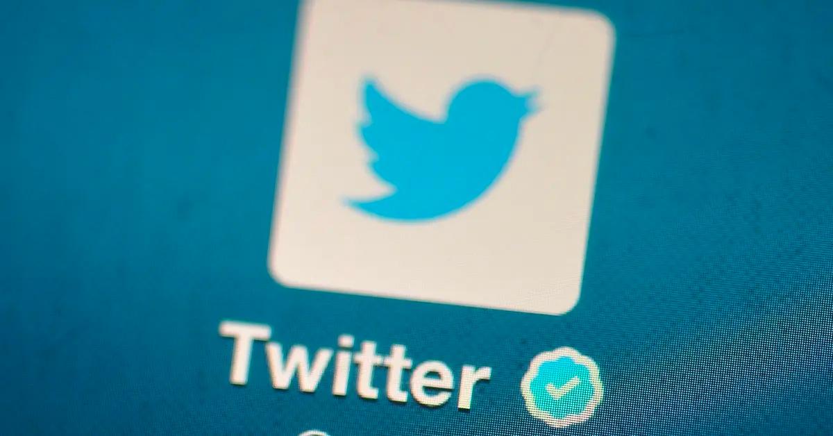 What Does a Yellow Checkmark Mean on Twitter? Details