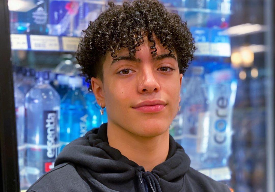 How Old Is Derek Trendz on TikTok? He's a Young Entrepreneur