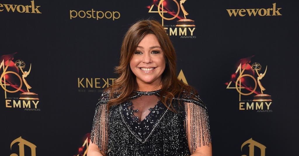 Rachael Ray Shows off Singing Skills on the Season Premiere of Her Show