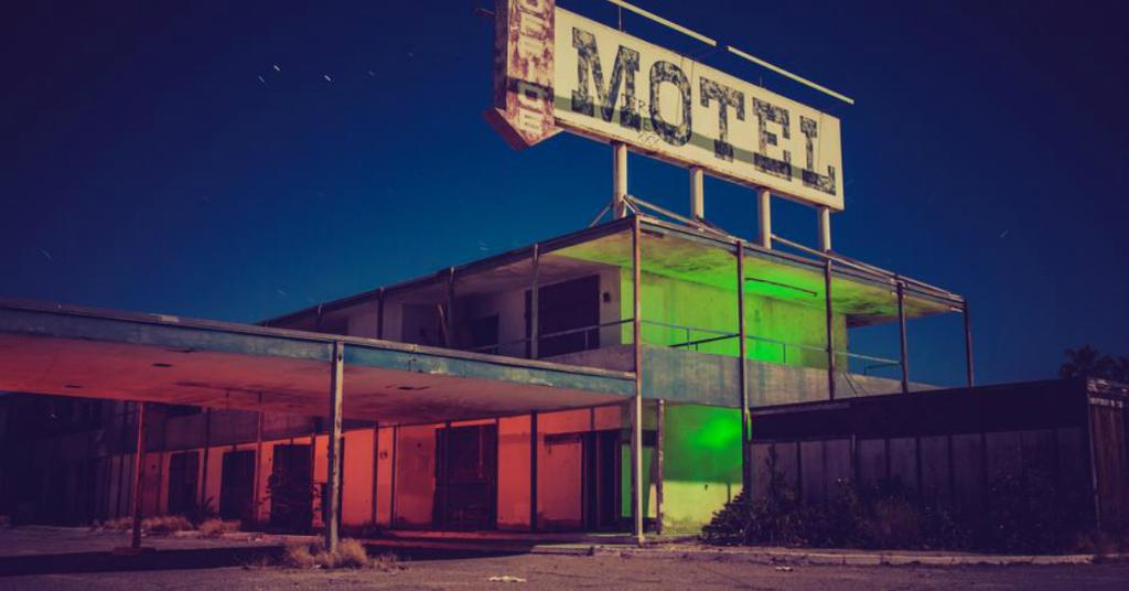 18 Abandoned Hotels You Definitely Won't Want to Stay the Night At