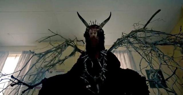 Fans Predict Who the Gargoyle King is in 'Riverdale' — Details Here