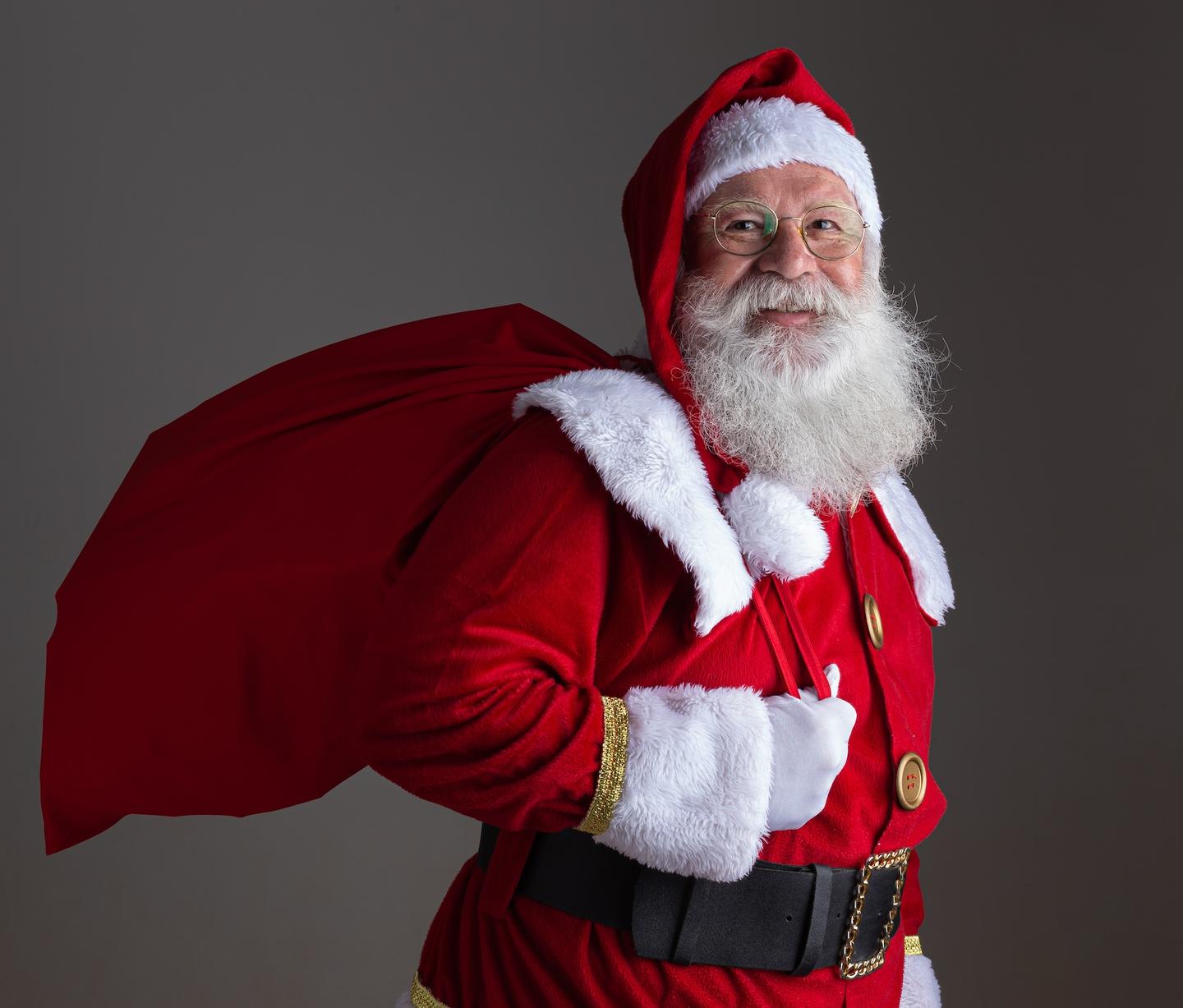 Santa Jokes for Adults Who Need a Good Holiday Laugh