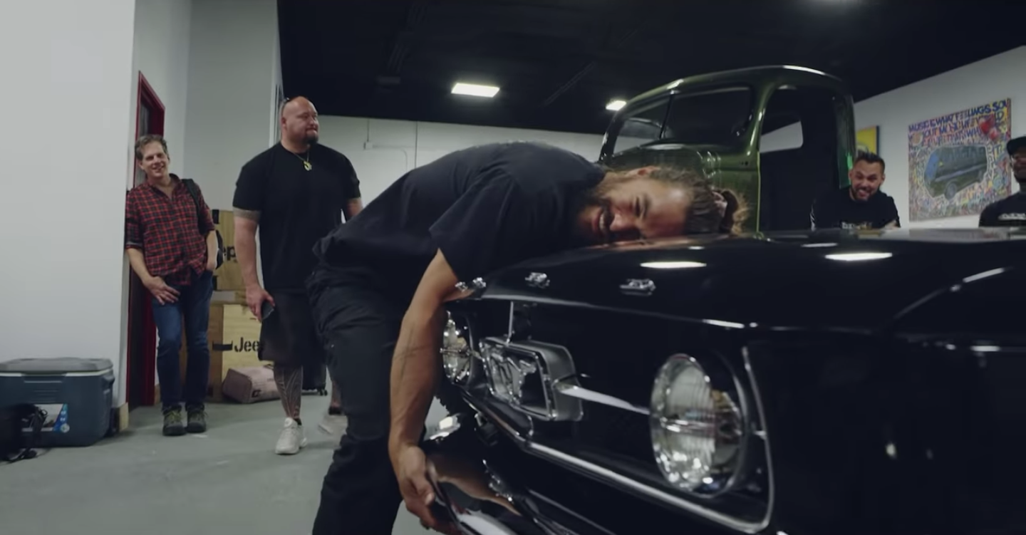 Jason Momoa Restores Lisa Bonet's First Car, a 1965 Mustang, in New Video