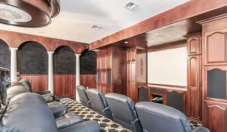 Florida Couple Trespasses on $5.7 Million Mansion to Throw Wedding