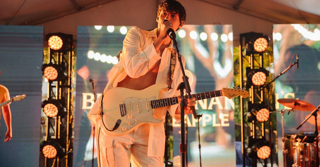 Omar Apollo Talks Touring, New Music, and Winning an Oscar (EXCLUSIVE)