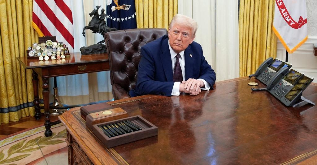 Why Does Trump Sign With a Sharpie? It May Not Be Practical