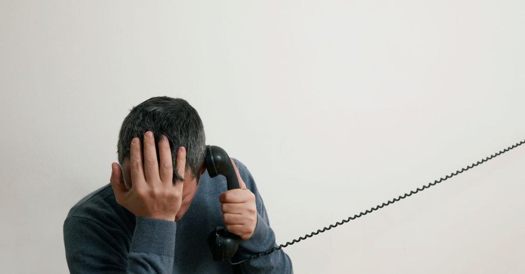 Irate Customer Calls Out HelloFresh for Delayed Spoiled Food