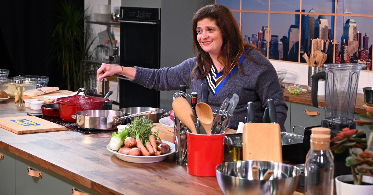 Chef Alex Guarnaschelli Talks Recipe Mistakes, TikTok Food Trends ...