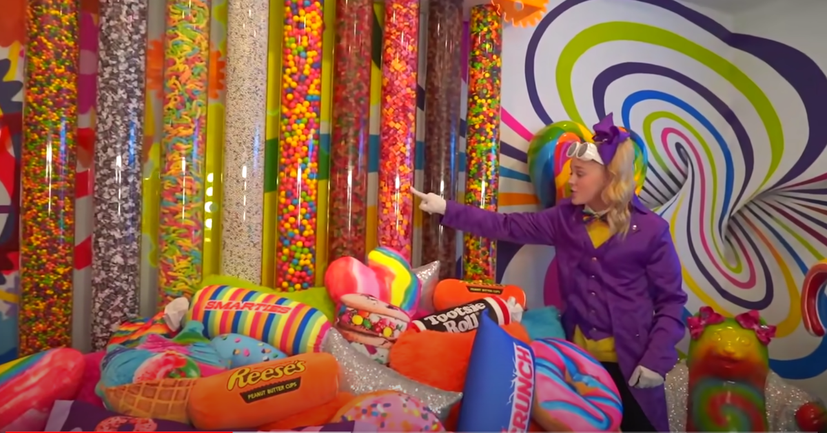 JoJo Siwa's House Is a Teen's Dream Come True but Where Is It Located?