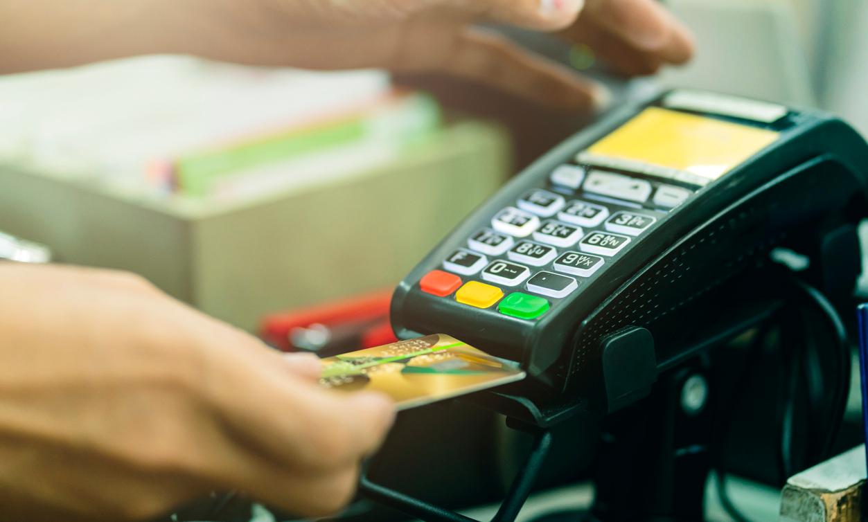 Cashier in Japan Arrested For Memorizing 1,300 Customers' Credit Card ...