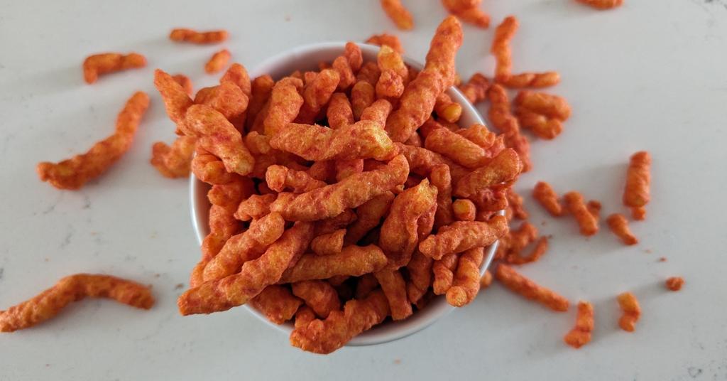 We Tried That: Cheetos Crunchy Buffalo Snacks