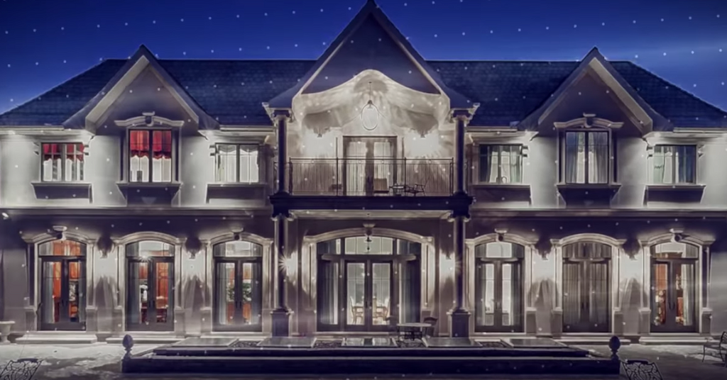 Drake's Toronto Mansion Is Totally Fit for Our Beloved Champagne Papi