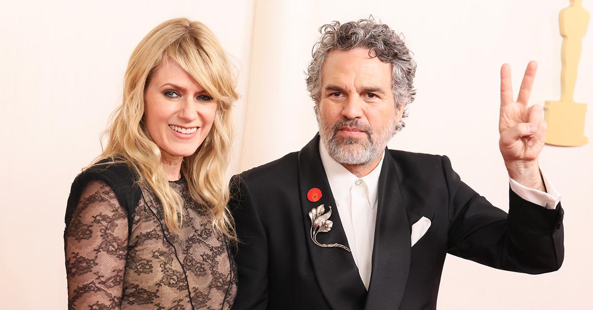 What Did the Red Pins Mean at the 2024 Oscars? Details