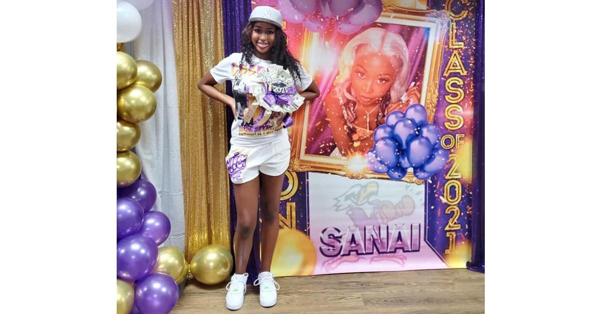 Teen Gets Booted From Restaurant for "Revealing" Graduation Outfit