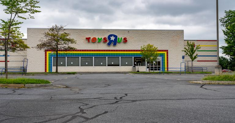 Toys 'R' Us Is Reopening — Here's Where You Can Find All The Stores