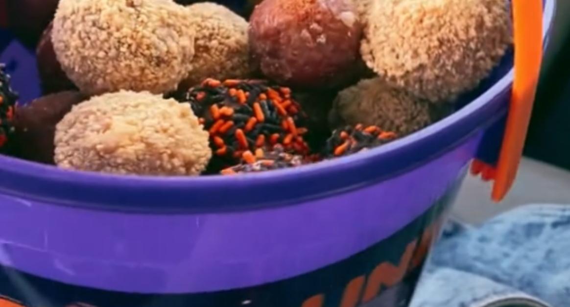 This Is How to Get Yourself a Spooky Dunkin' Munchkin Bucket