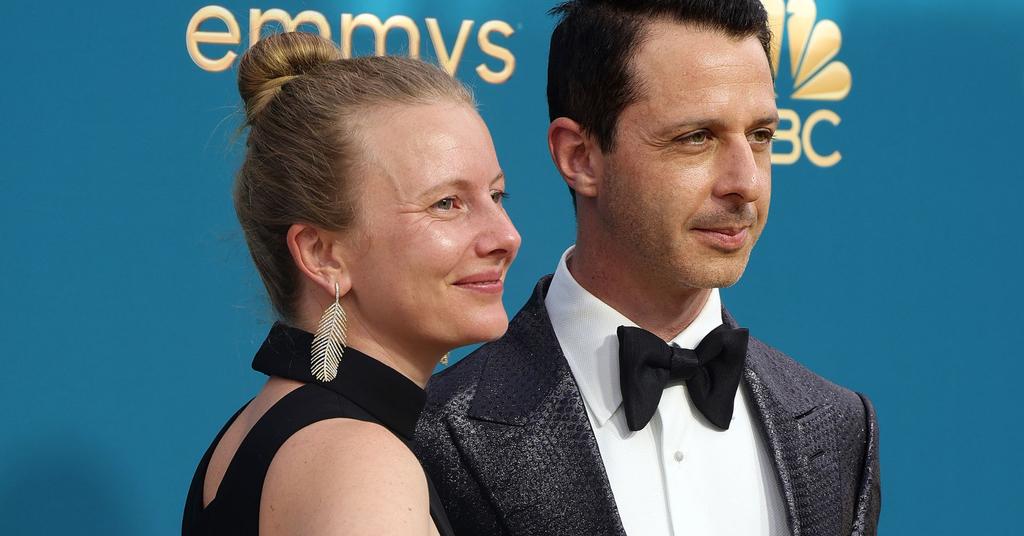 Meet Jeremy Strong's Wife Emma and Their Three Daughters!