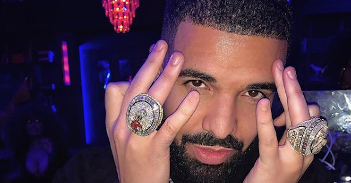 People Think It's Weird That Drake Is Texting Underage Girls