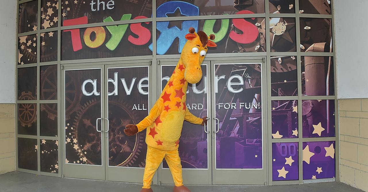 Toys 'R' Us Is Reopening — Here's Where You Can Find All The Stores
