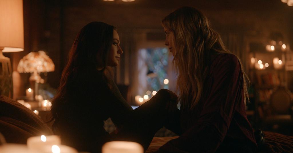 How Is Hope a Vampire and a Witch? Her Tribrid Powers Explained