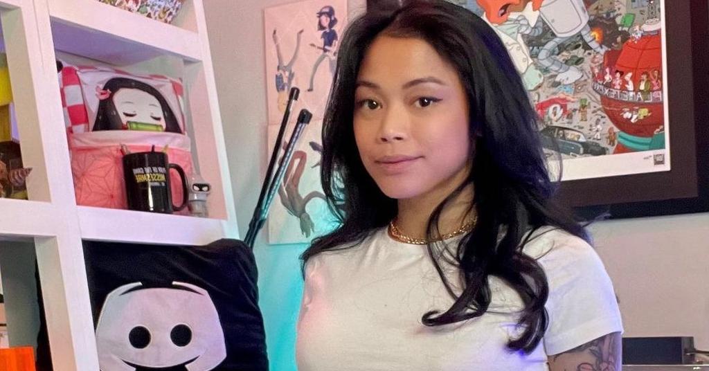 Who Is MissesMae? Jonna Mae Talks Streaming as a Woman (EXCLUSIVE)