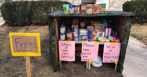 Family Set up Outdoor Pantry Offering Free Groceries — and Now the ...