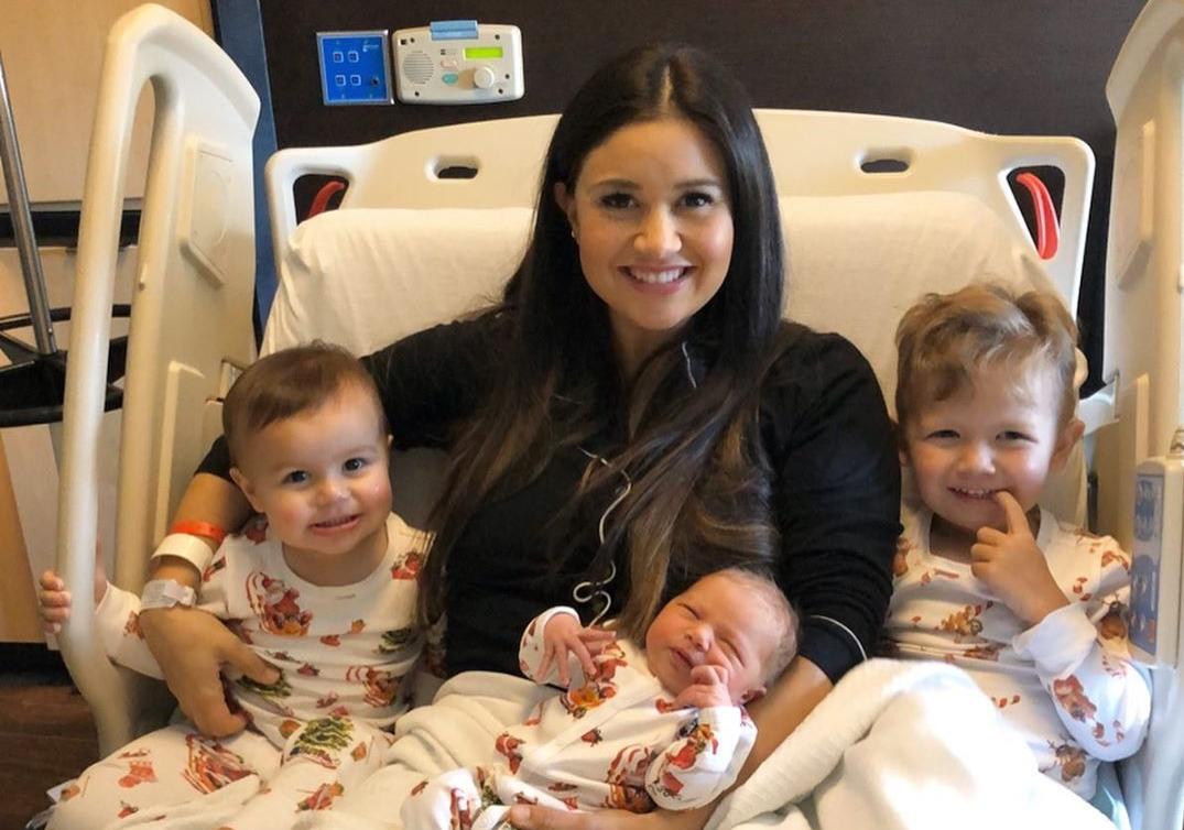 Sean Lowe’s Kids After 'The Bachelor' Are His and Catherine’s Minis