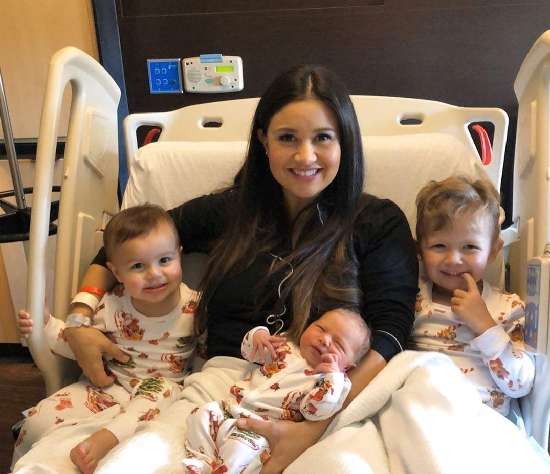 Sean Lowe’s Kids After 'The Bachelor' Are His and Catherine’s Minis