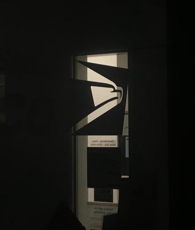 25 Insanely Impressive Optical Illusion Logo Designs