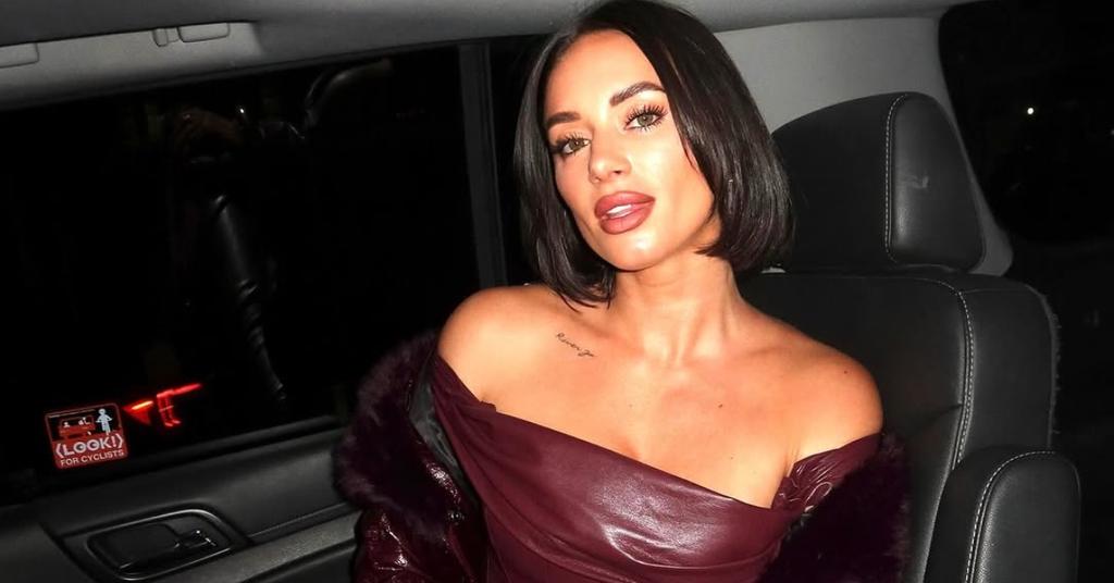 What Does Culture Vulture Mean About YesJulz?