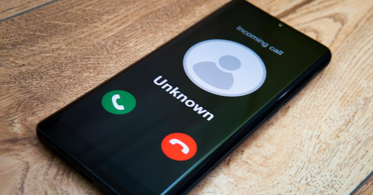 Man Gets Offended When His Mom Doesn't Answer the Phone