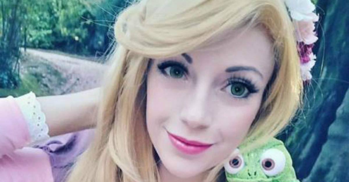 Family Hiring Part-Time "Disney Princess Nanny" to Dress up Every Day ...