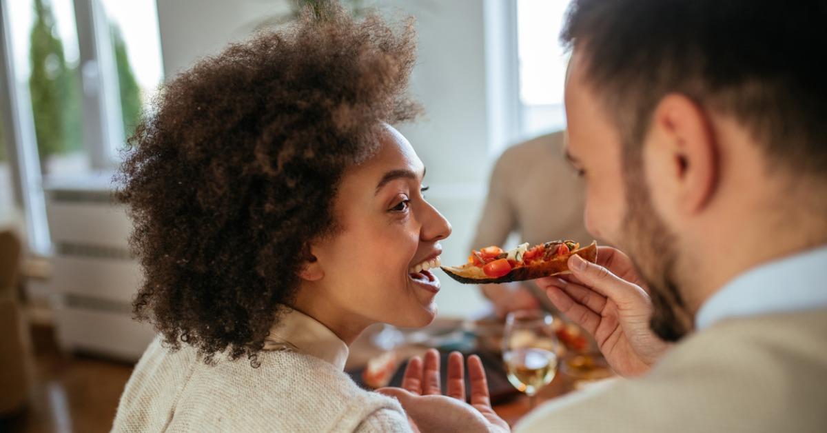 11 Painfully Awkward Dates That Waiters Witnessed First Hand