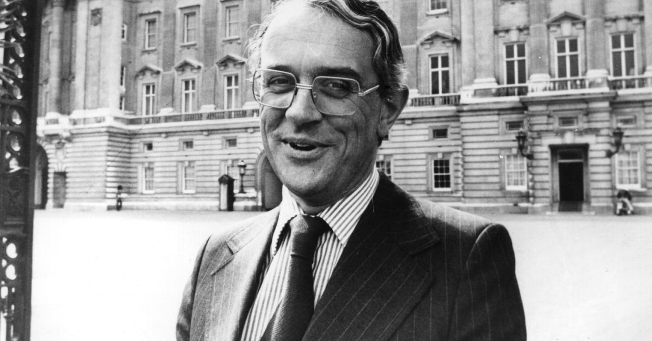 Who was Michael Shea? Details on the Queen’s Press Secretary