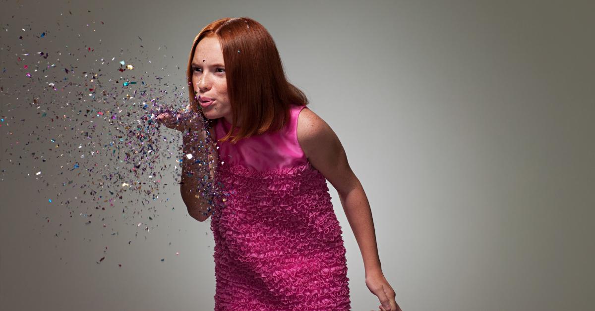 Passenger Reports Kid to Flight Attendant for Glitter Mess