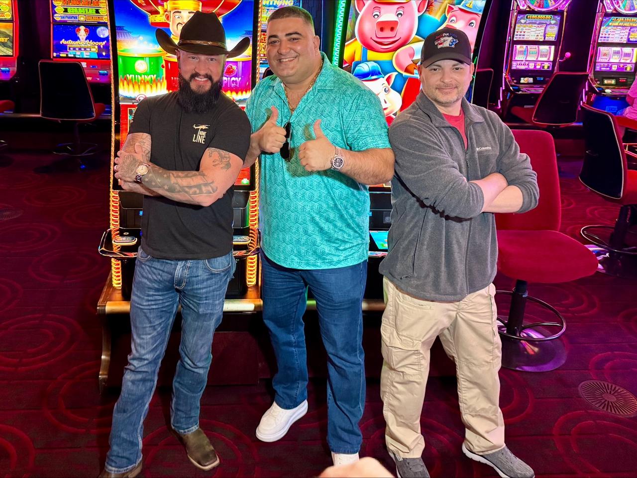 Reel Legends: YouTube's Slot Stars Hit the High Limit at Circa