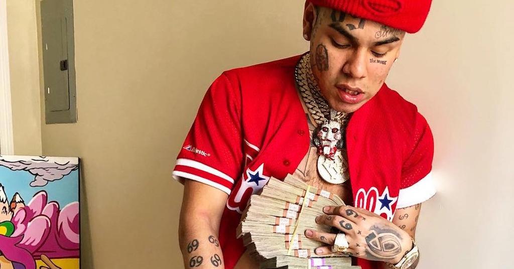 Rapper Tekashi 69 Has a New Spinning Chain — And It's $1 Million