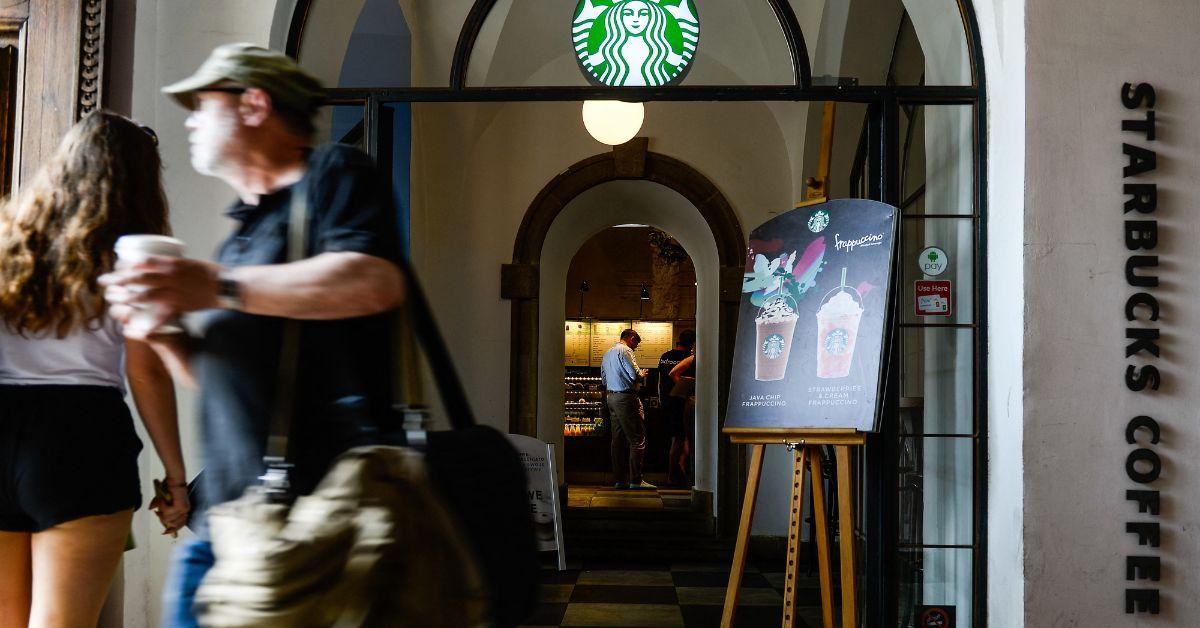 What Is the Starbucks Dress Code in 2025?
