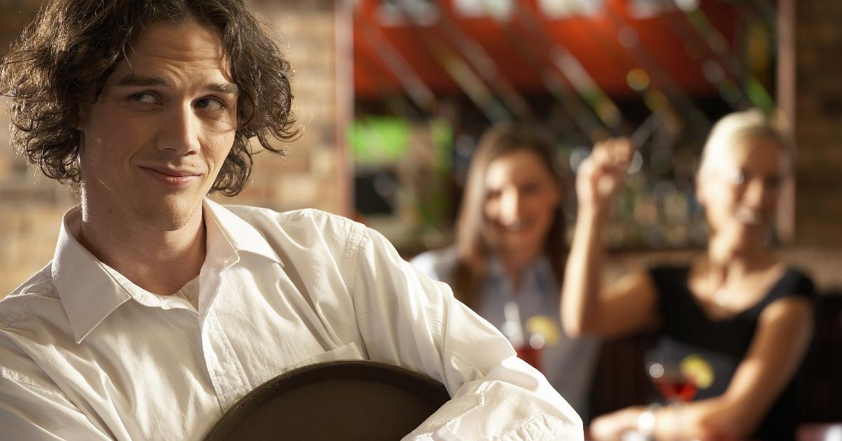 Waiter Blasts Customers Who Aren’t “Fast” in Viral TikTok