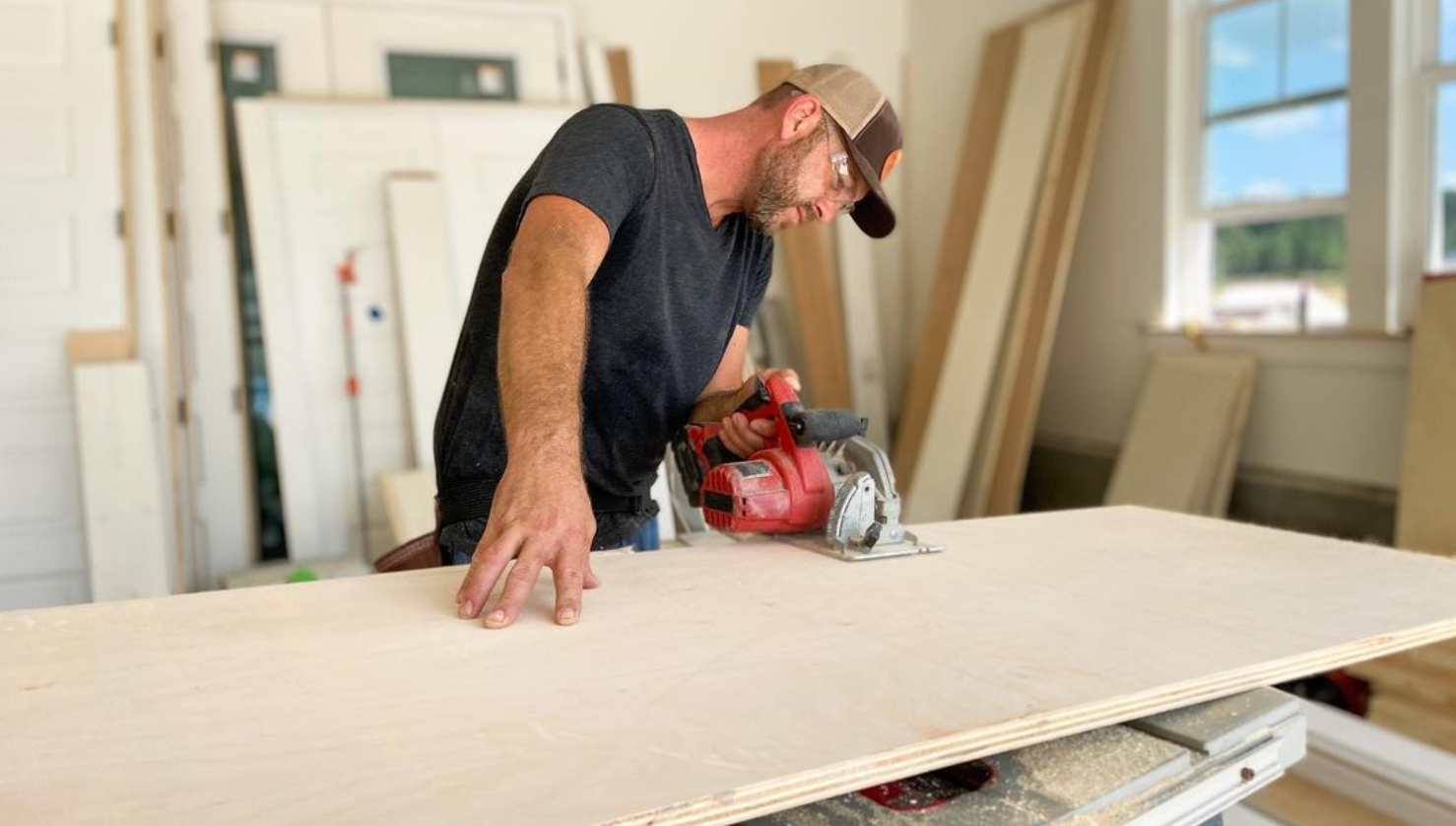 Does Dave Marrs Do the Work on 'Fixer to Fabulous'? Details Inside