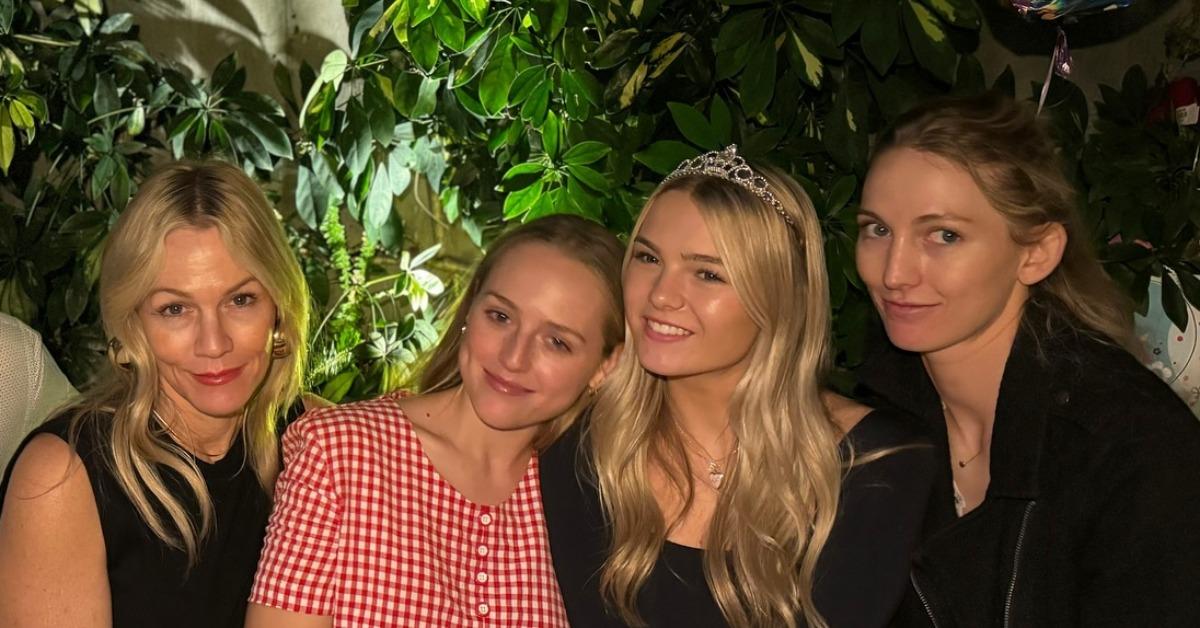 Jennie Garth's Children — Meet Luca, Lola, and Fiona