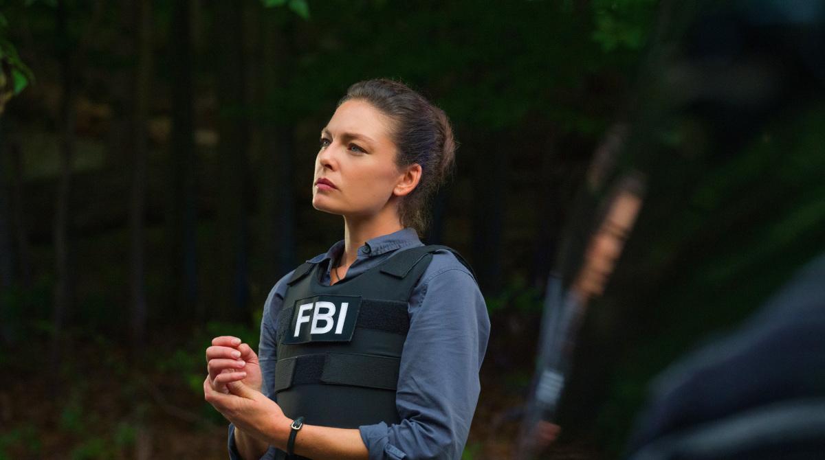 ‘FBI: Most Wanted’ Kristin Gaines Played By Alexa Davalos Is a Fast ...