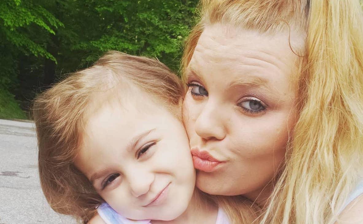 'Teen Mom 2' Star Victoria Messer Is Pregnant — Who Is Her Baby Daddy?
