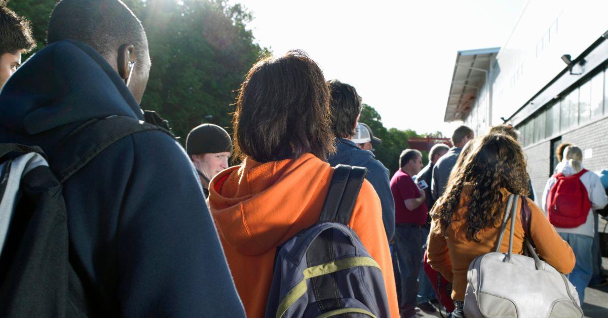 UTK Student With Mono Camps Out to Get a Campus Apartment