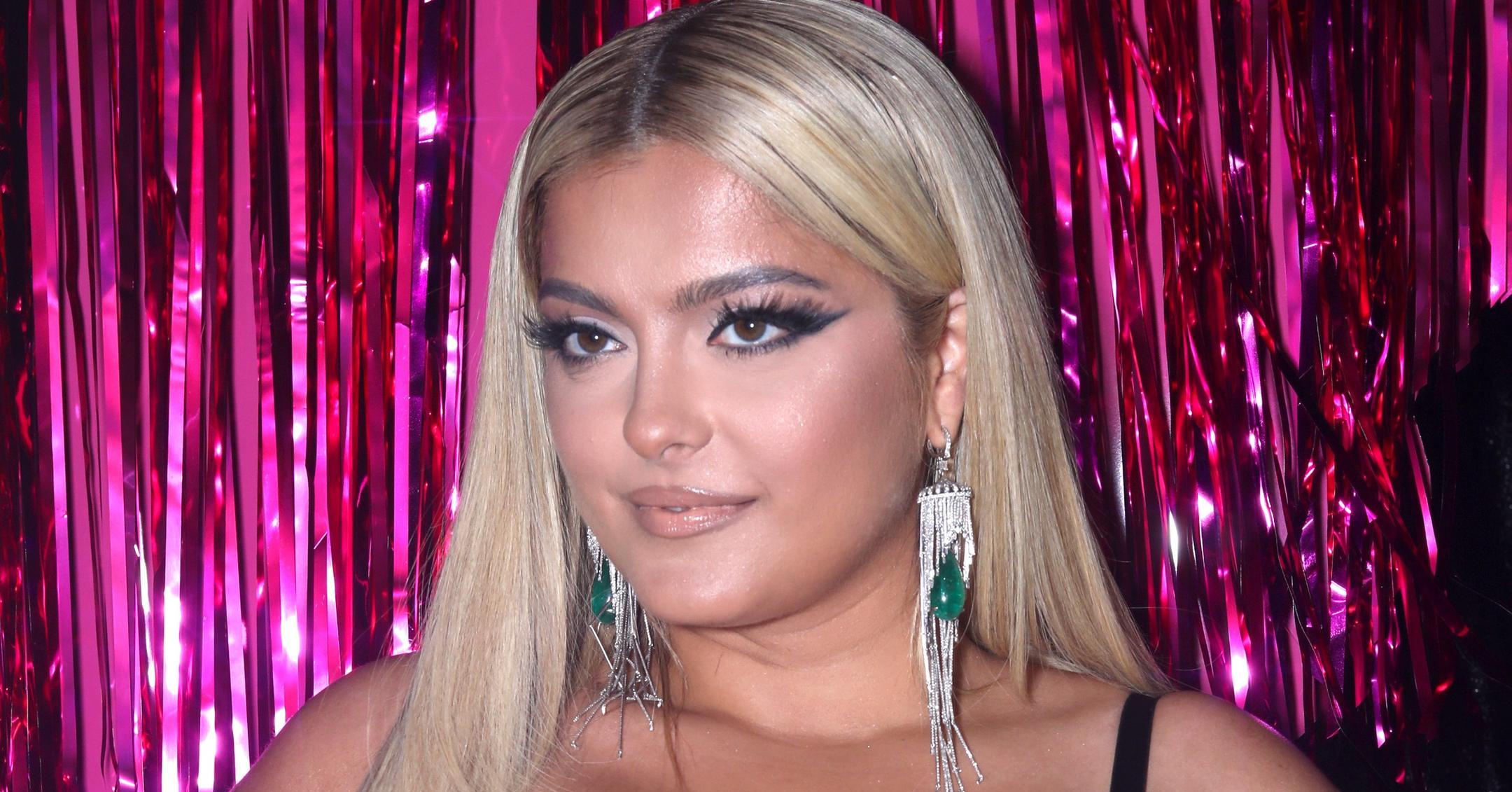 Bebe Rexhas Dress Controversy At The Vmas Explained