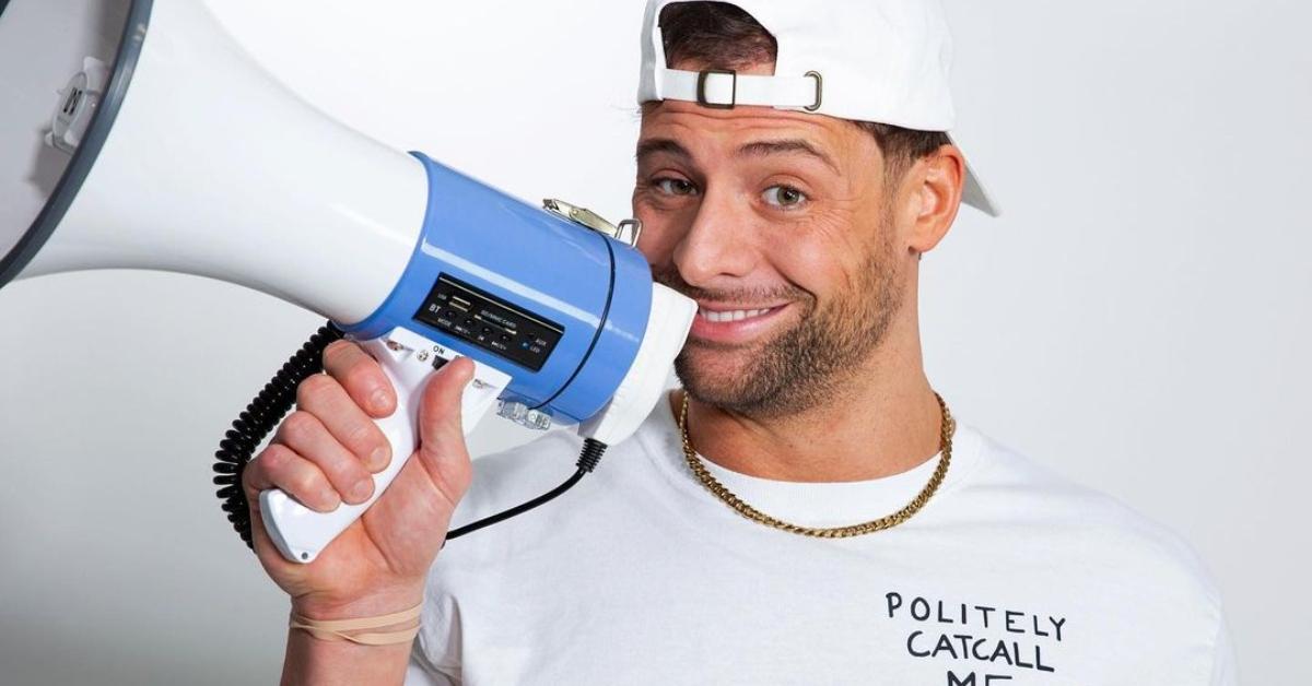 FBoy Island's Benedict Polizzi Performs Comedy In Real Life