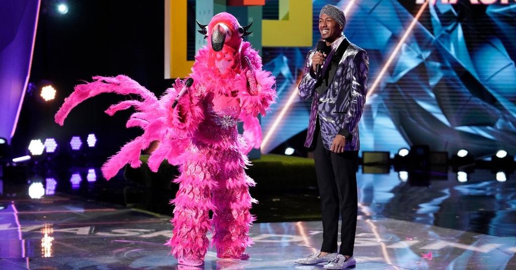 Why Does Nick Cannon Wear a Turban? Details on His Fashion Choice