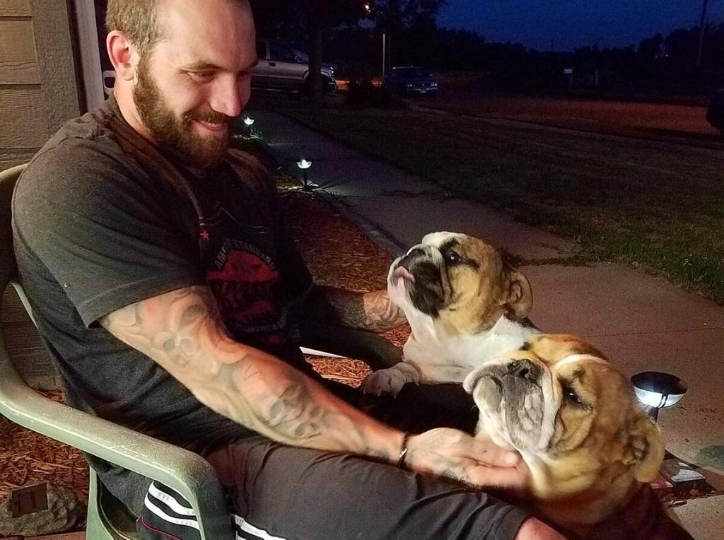 Where Is Adam Lind From 'Teen Mom 2' Now? He's Trying to Stay out of ...