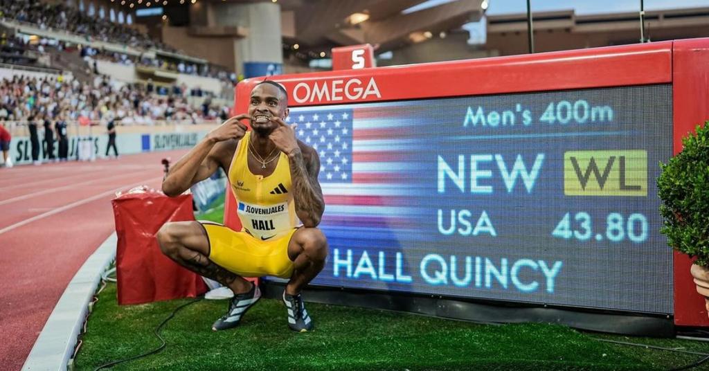 Why Does Quincy Hall Have Gold Teeth? They're Hard to Miss